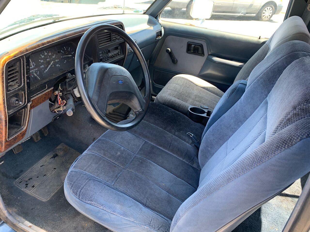 89 Ford Ranger Interior